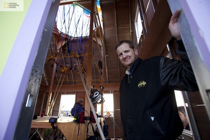 Floating House From Pixar Movie ‘Up’ Recreated in Real Life | Amusing ...